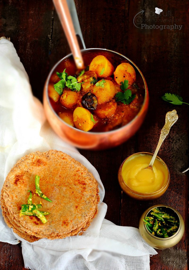 GUJARATI BATETA JAMANVAR NU SAAK (GUJARATI POTATO CURRY) | J Cooking ...