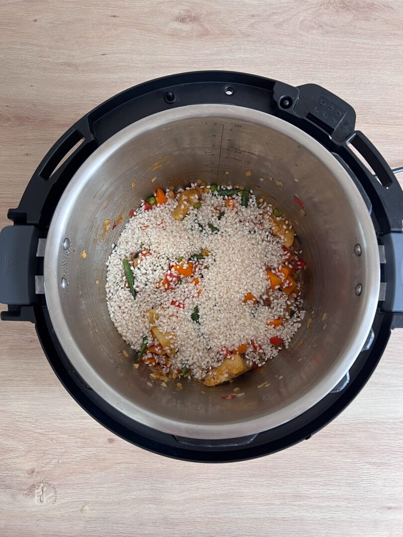 Instant Pot Paella (Easy Vegan Recipe) | J Cooking Odyssey