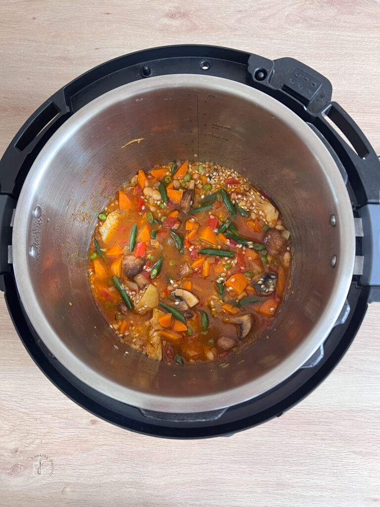 Instant Pot Paella (Easy Vegan Recipe) | J Cooking Odyssey