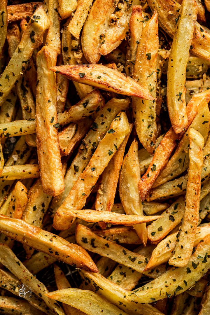 Air Fryer Garlic Fries (so crispy!) | J Cooking Odyssey