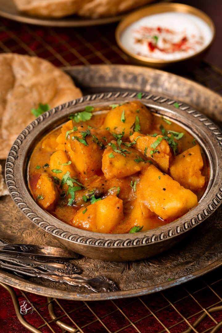 Gujarati Batata nu Shaak (Potato Curry) | J Cooking Odyssey